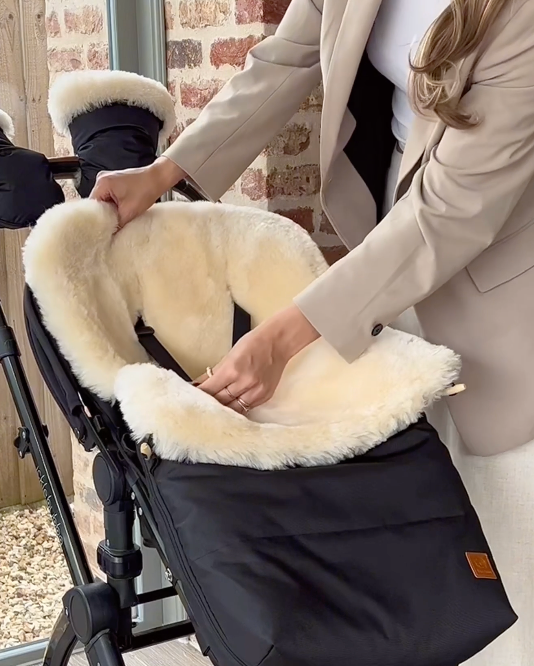 How to easily fit help your sheepskin footmuff – Baa Baby