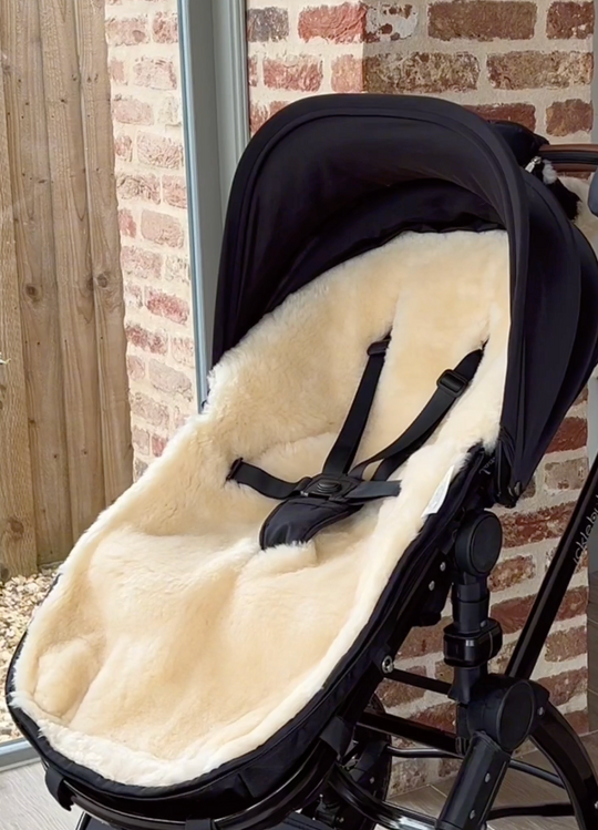 How to easily fit help your sheepskin footmuff – Baa Baby